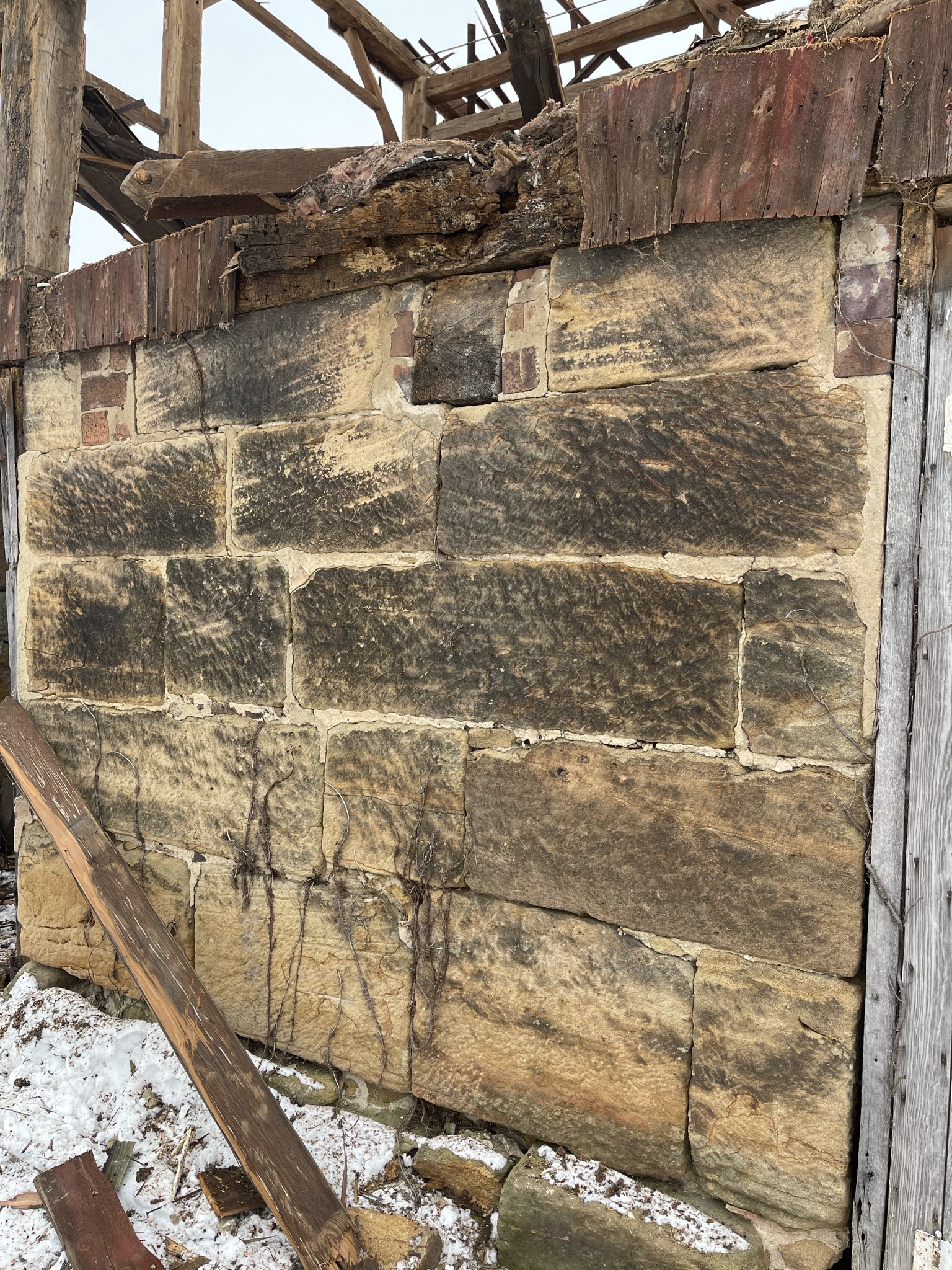 Reclaimed Sandstone Barnstone - Big Oak Reclaimed